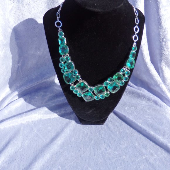 Source Unknown | Jewelry | Green Cut Glass Necklace | Poshmark